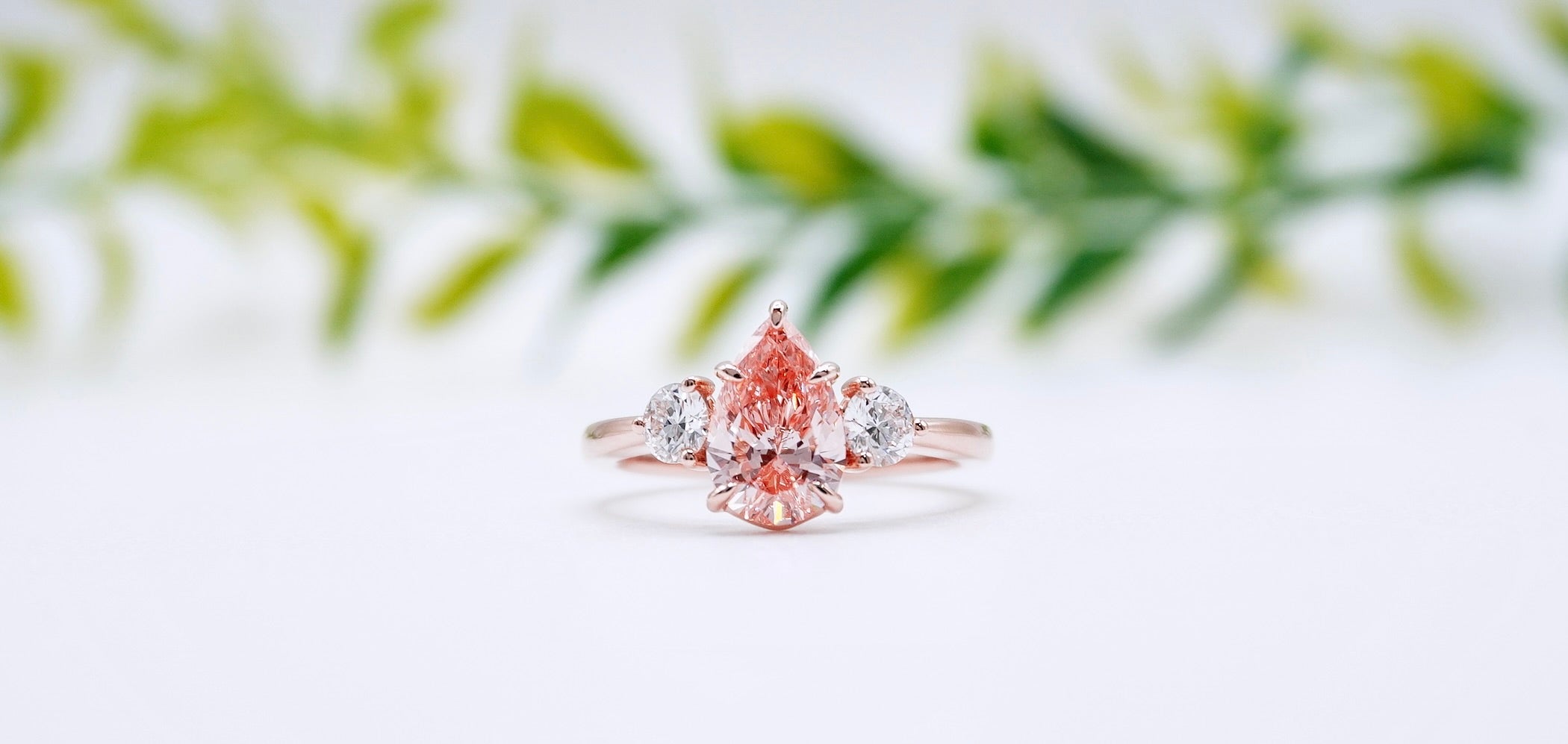 How to Propose with an Engagement Ring: Tips for a Memorable Moment – LUCCE